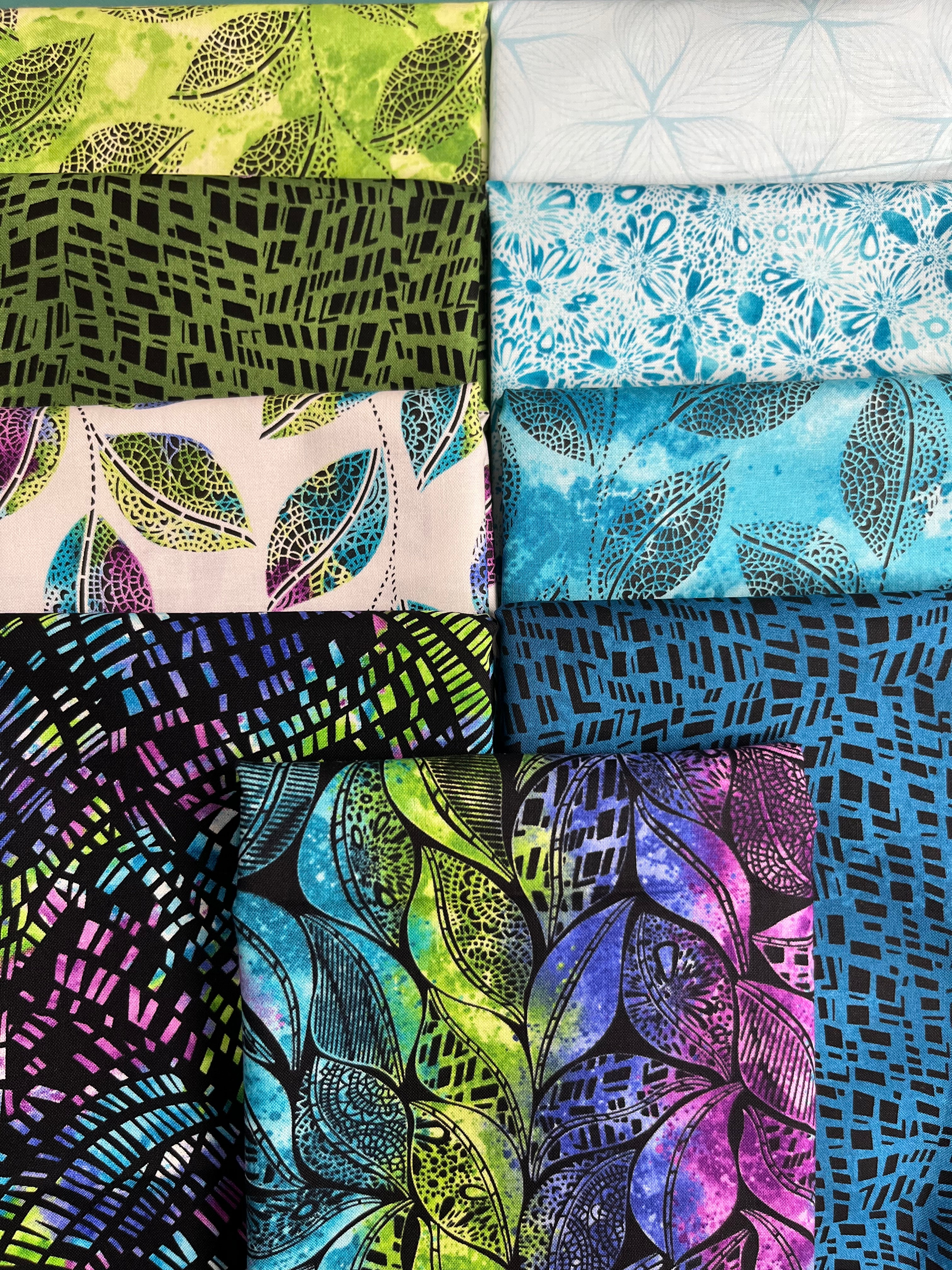 GO WITH THE FLOW Blue/Green 9 Fat Quarters – 3 Aunts Quilt Shop